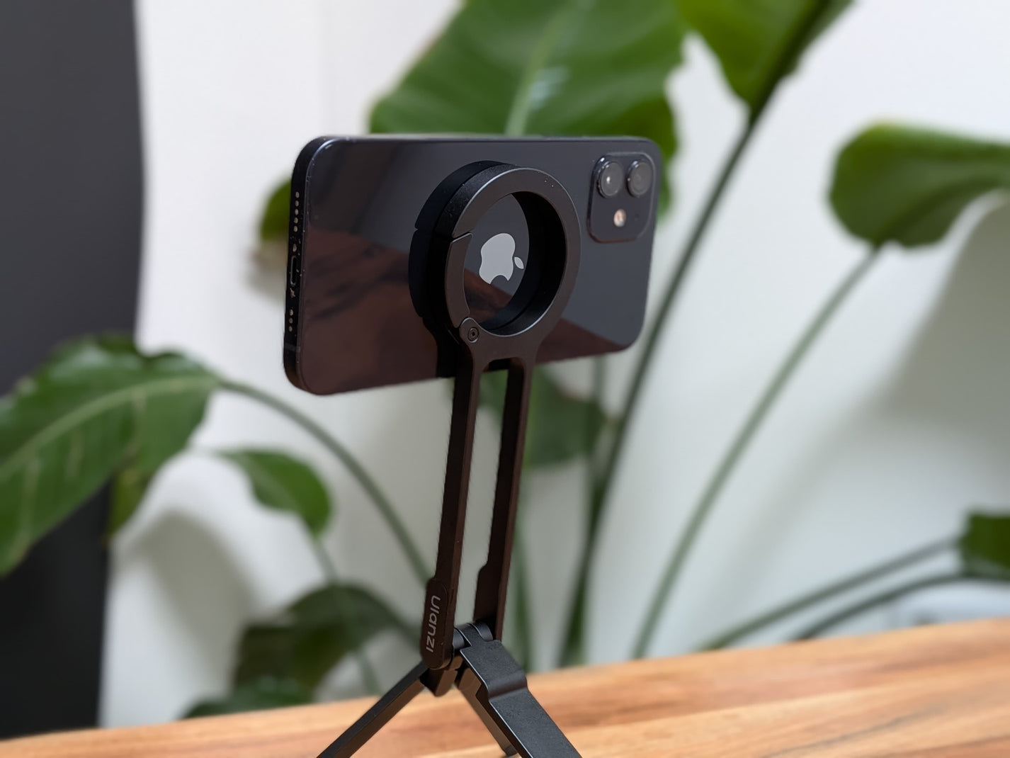 What is MagSafe and how does it work? – MOJOGEAR